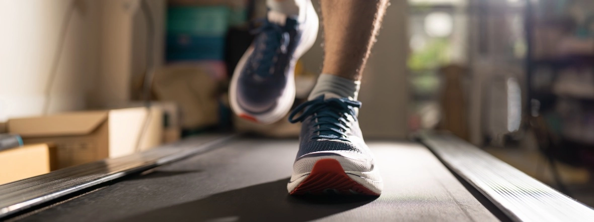 Chodzenie na bieżni – efekty i zalety treningu